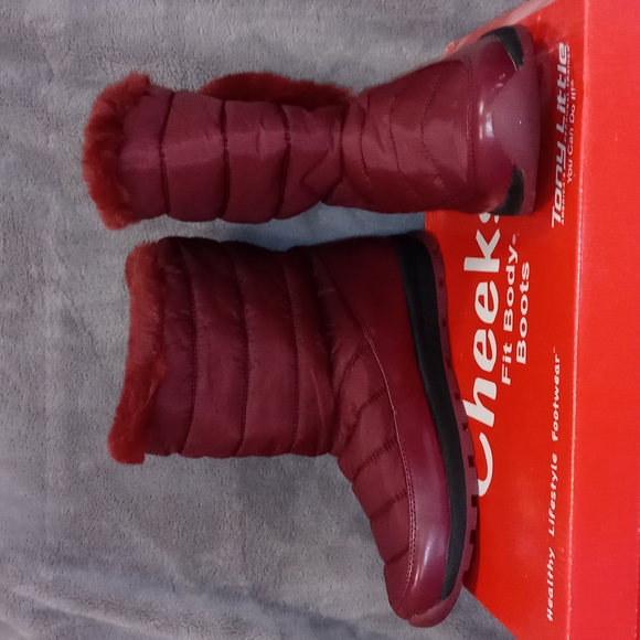 Cheeks by Tony Little | Shoes | 01 Cheeks Puffer Boots By Tony Little ...